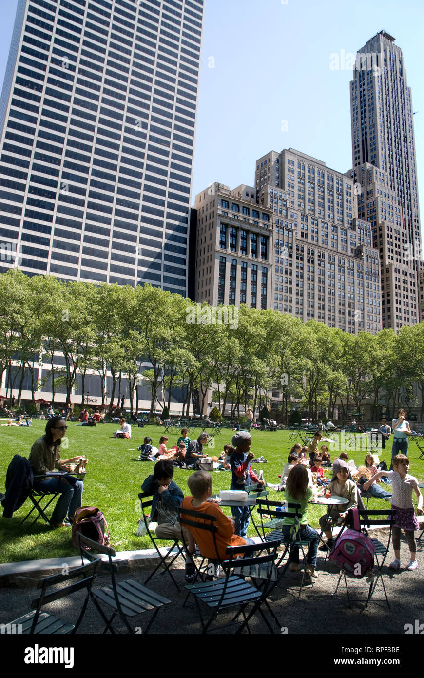 Bryant park new hi-res stock photography and images - Alamy