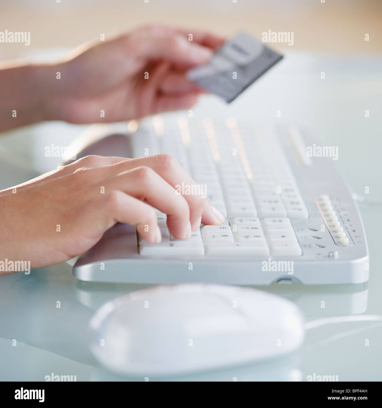 Customer typing computer hi-res stock photography and images - Alamy