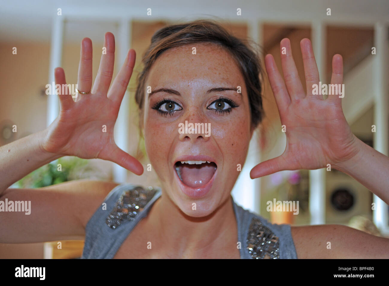 Young pretty attractive quirky hi-res stock photography and images - Alamy