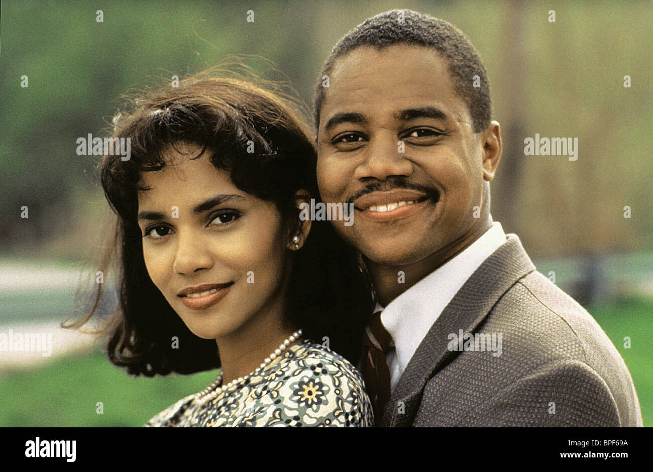 Losing Isaiah 1995 Halle Berry High Resolution Stock Photography and ...
