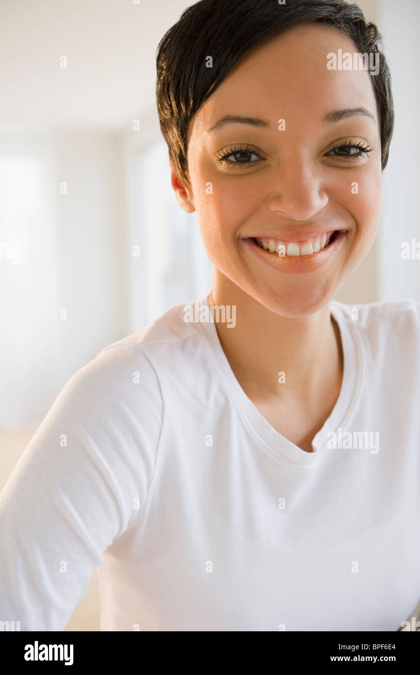 Short Hairstyles For Mixed Women