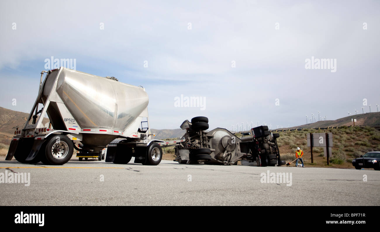 Overturn hi-res stock photography and images - Alamy