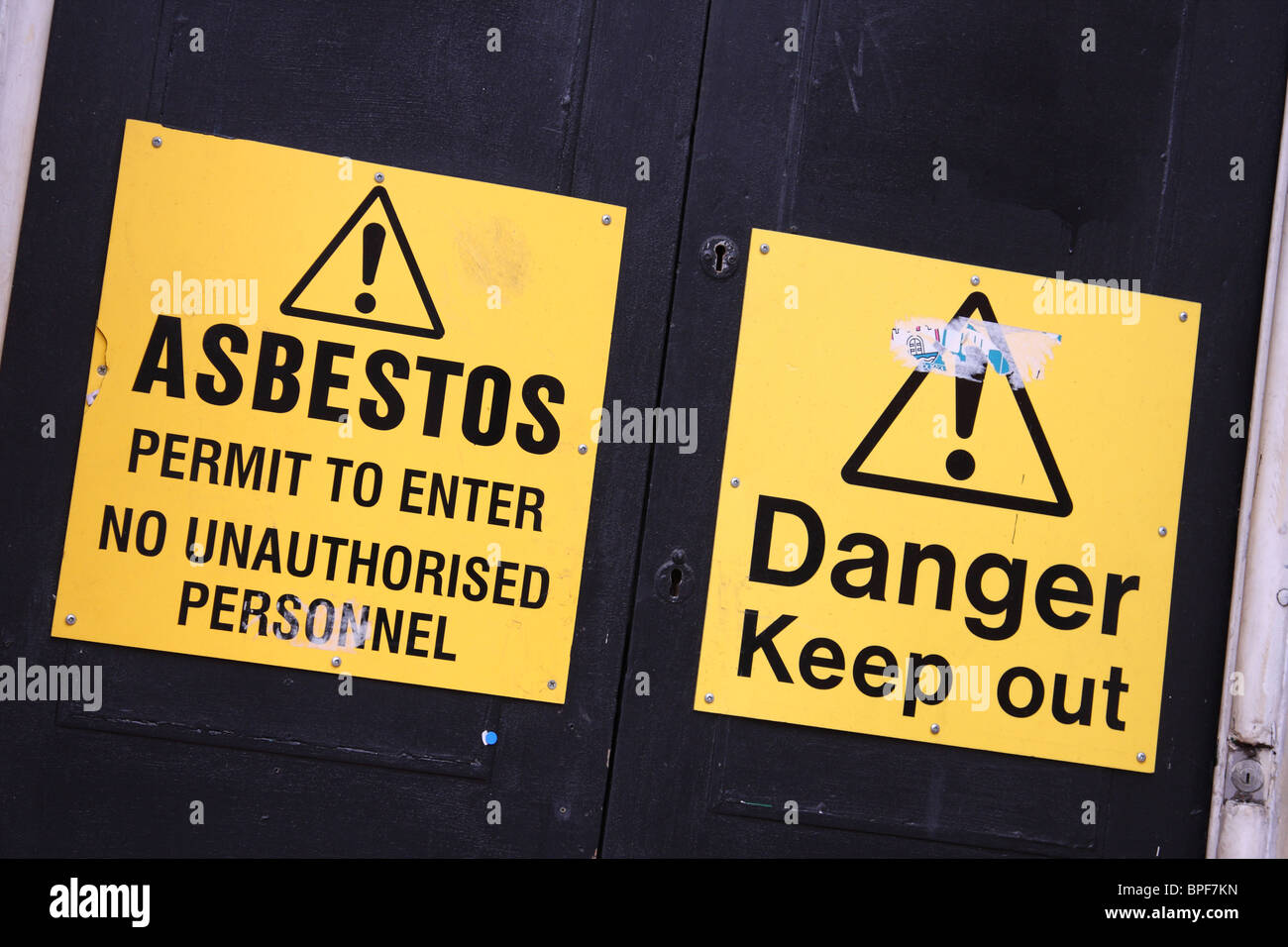 Asbestos hi-res stock photography and images - Alamy