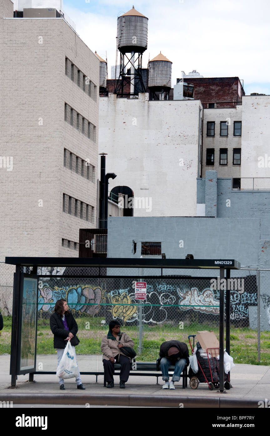 Harlem bus stop hi-res stock photography and images - Alamy