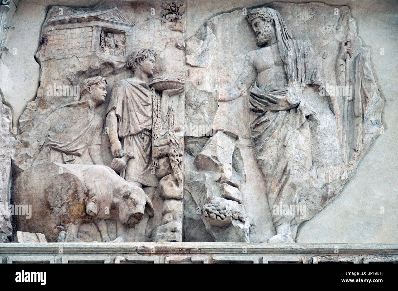 Processional frieze hi-res stock photography and images - Alamy