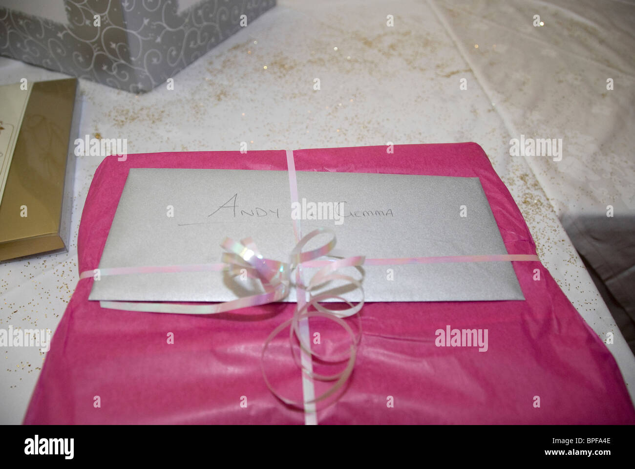 The wedding present hi-res stock photography and images - Alamy