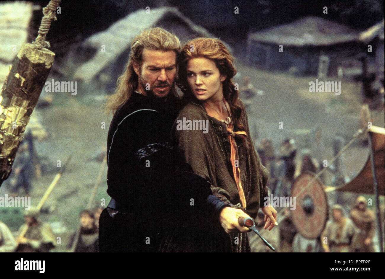 Film: Dragonheart 1996 High Resolution Stock Photography and Images - Alamy