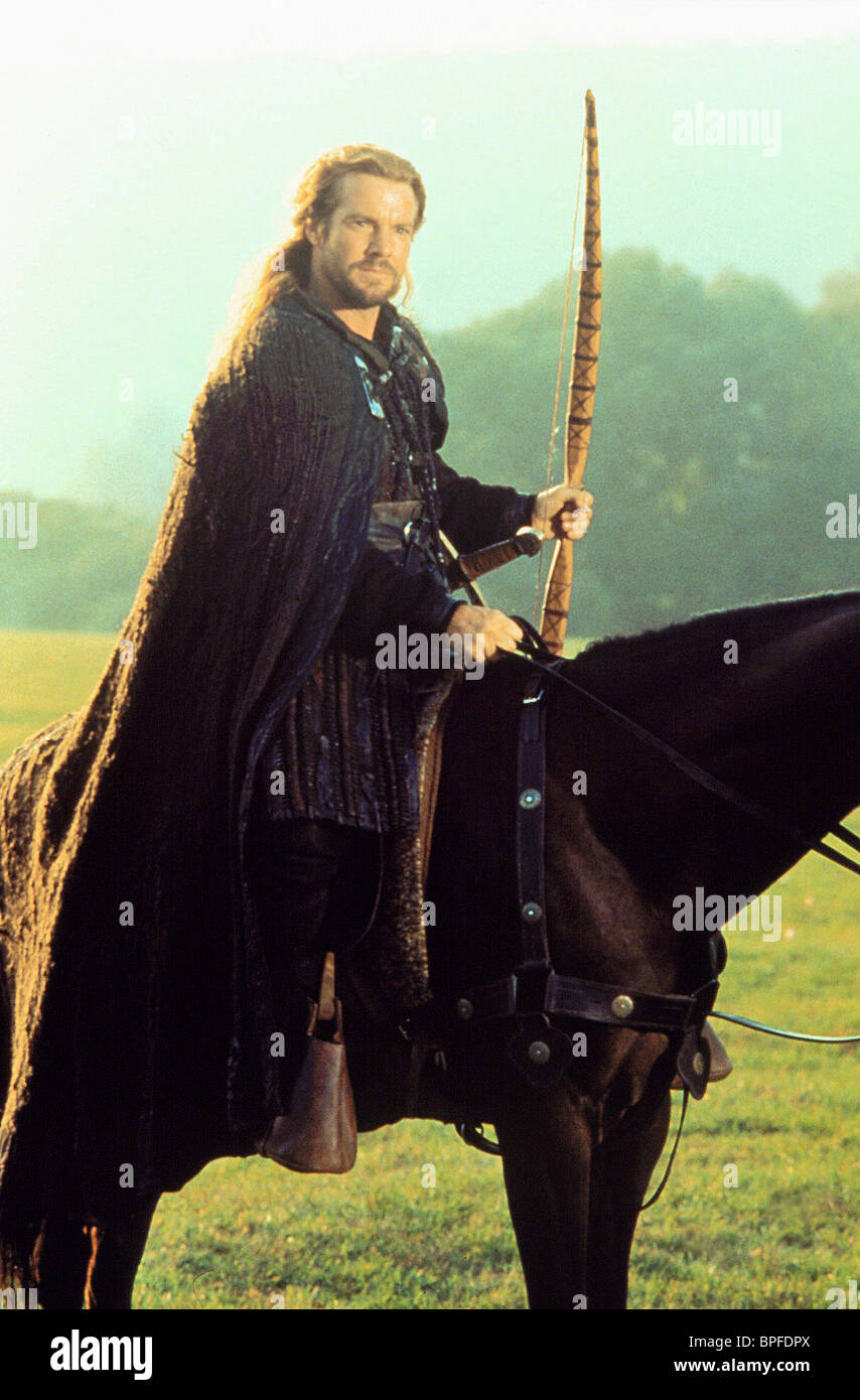 Dragonheart 1996 Dennis Quaid High Resolution Stock Photography and ...
