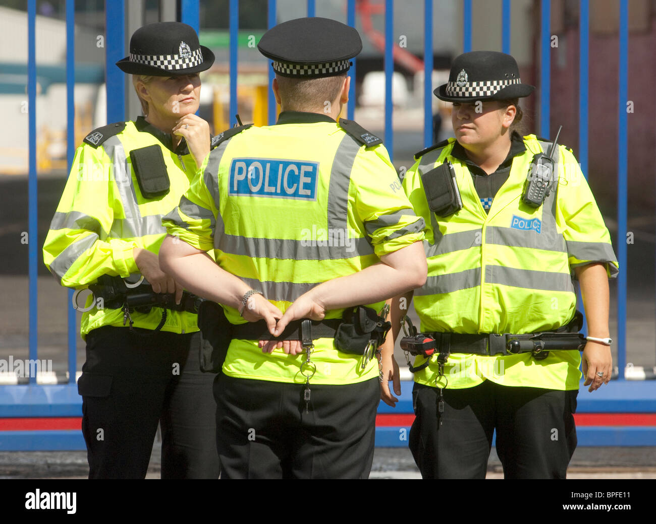 Glasgow police officers hi-res stock photography and images - Alamy
