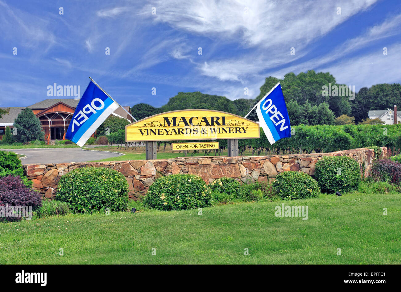 Macari winery long island hi-res stock photography and images - Alamy