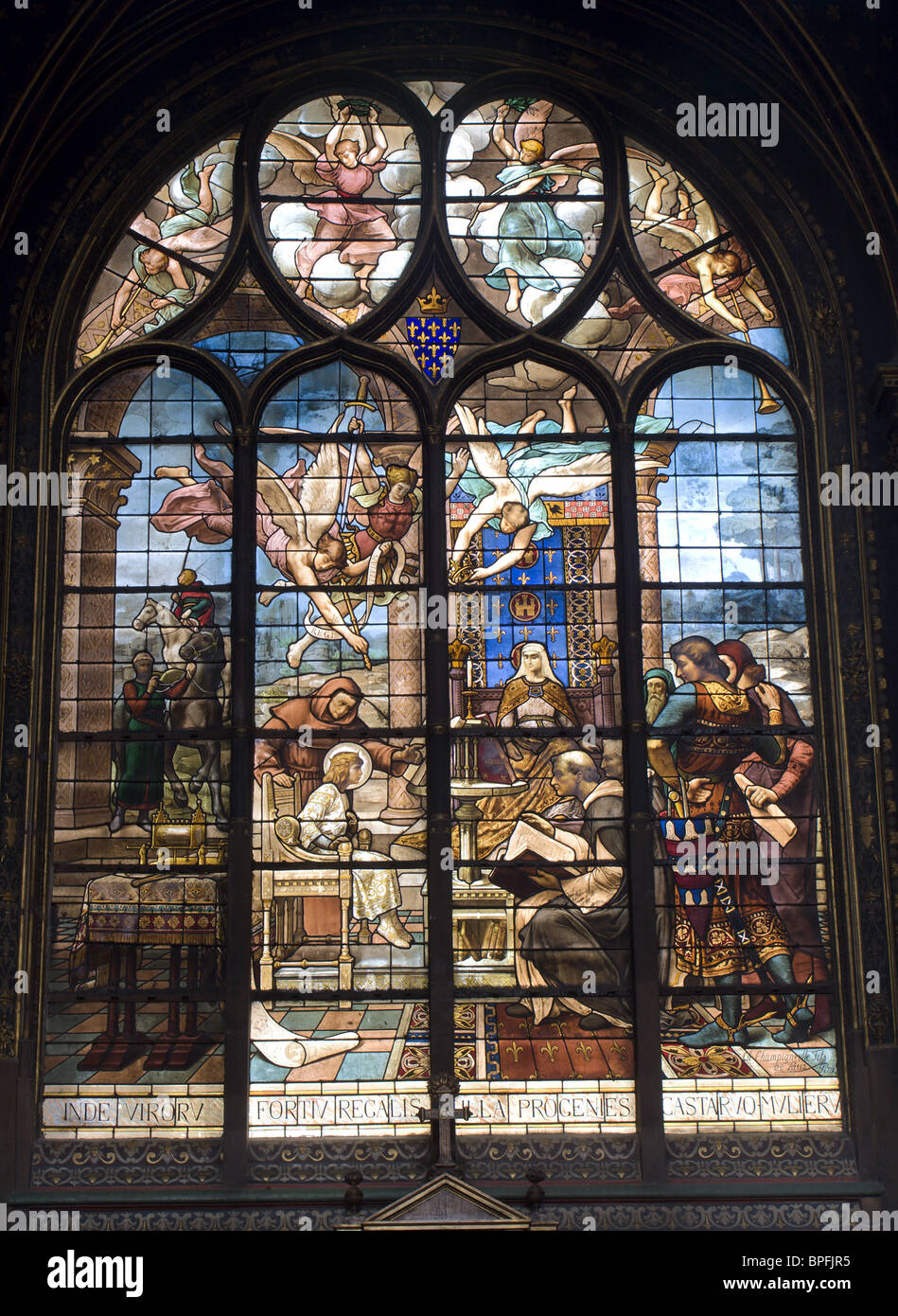 Paris -windowpane from gothic church Stock Photo - Alamy