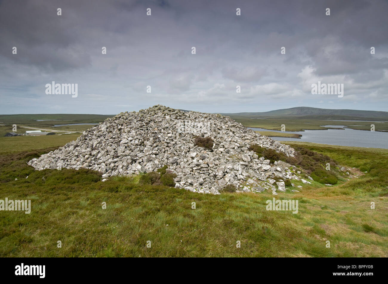 Barpa Langais ancient burial cairn on the Isle of North Uist, near ...