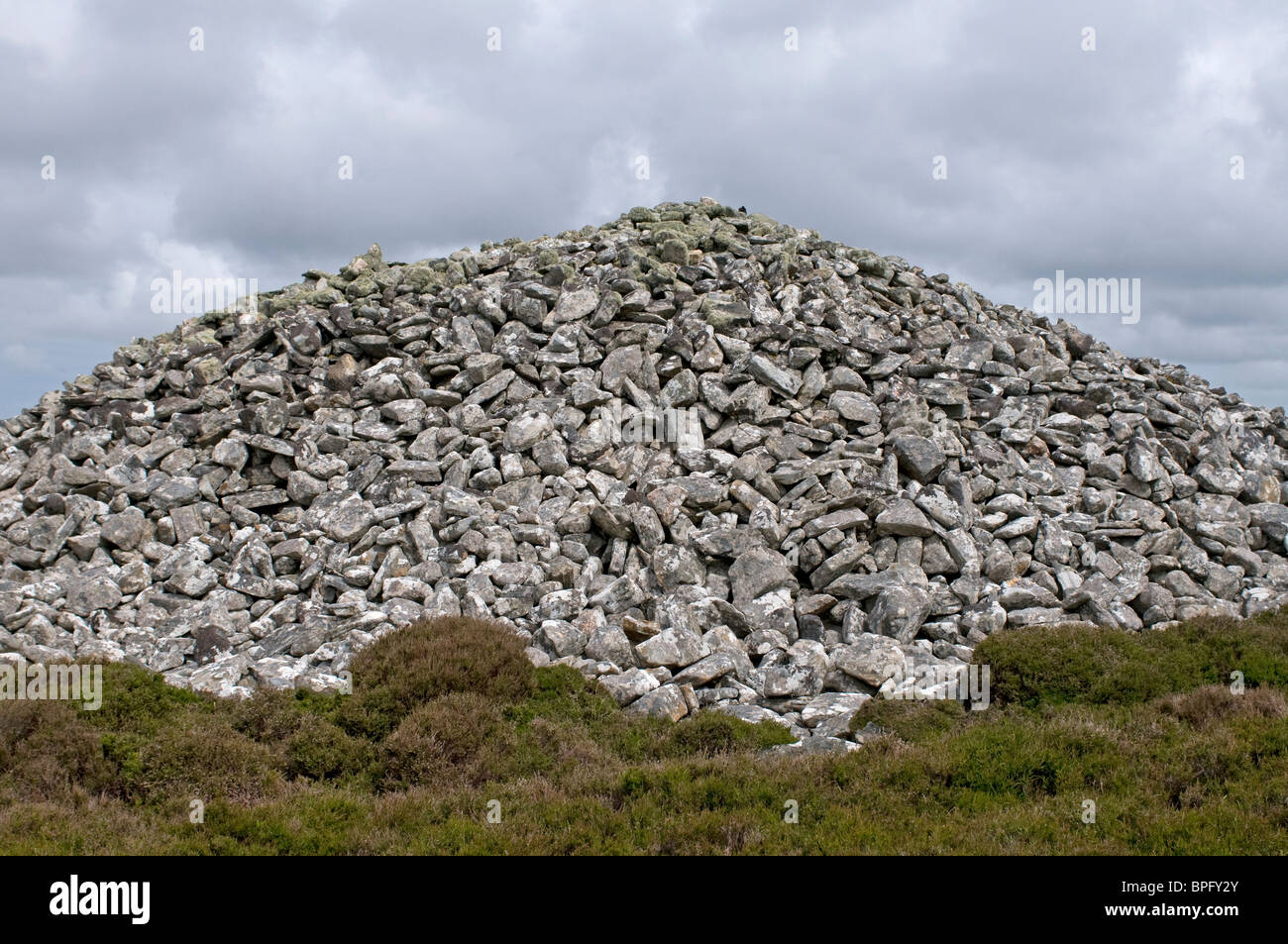 Barpa Langais ancient burial cairn on the Isle of North Uist, near ...