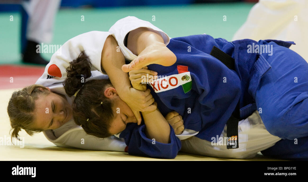 70kg hi-res stock photography and images - Alamy