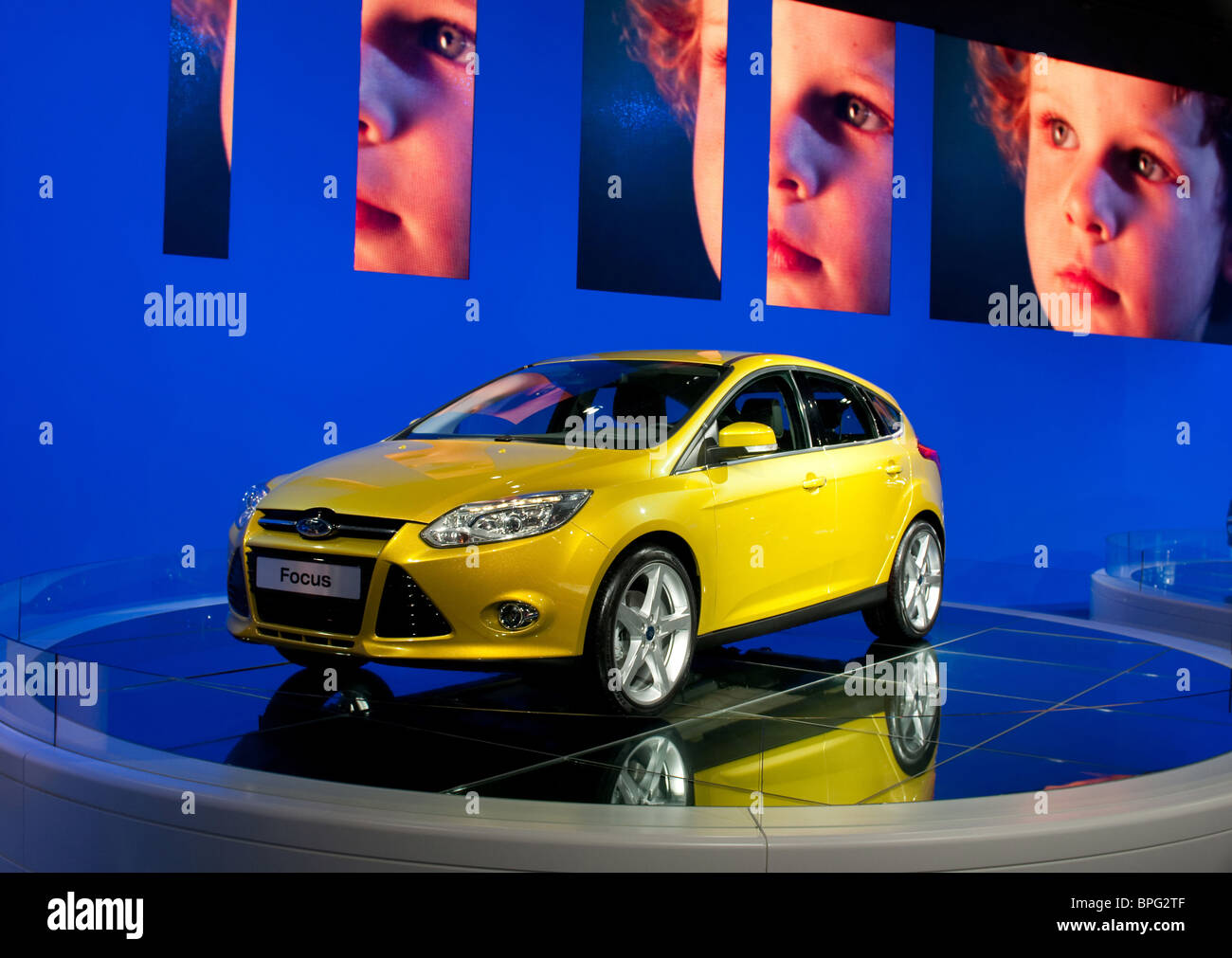 Moscow international motor show 2010 hi-res stock photography and ...