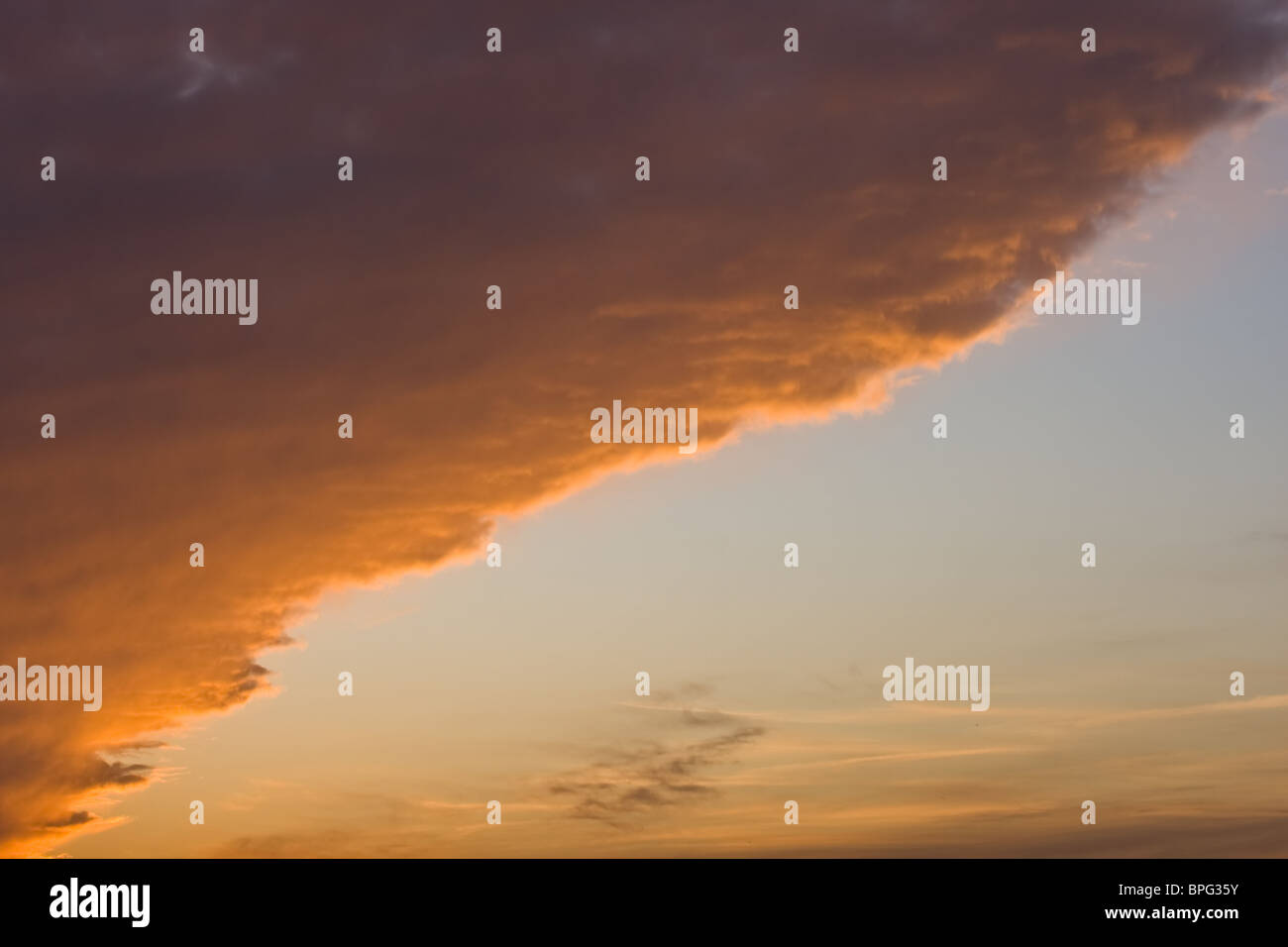 Half cloud hi-res stock photography and images - Alamy