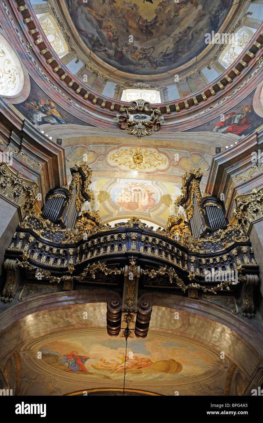 Vienna, Austria. Peterskirche / St Peter's Church. Interior - organ and ...