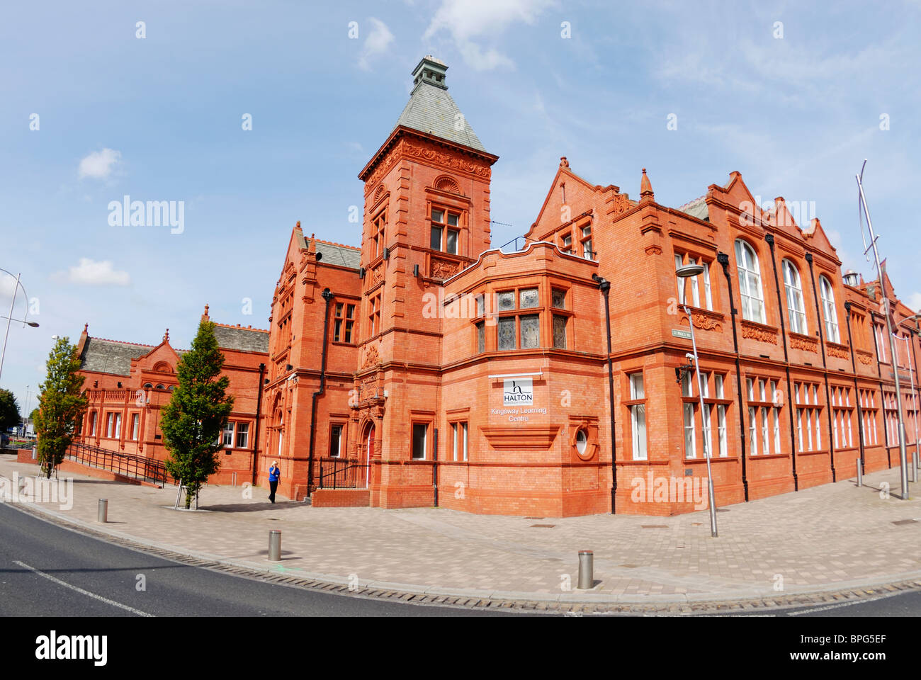 Shopping centre widnes hi-res stock photography and images - Alamy