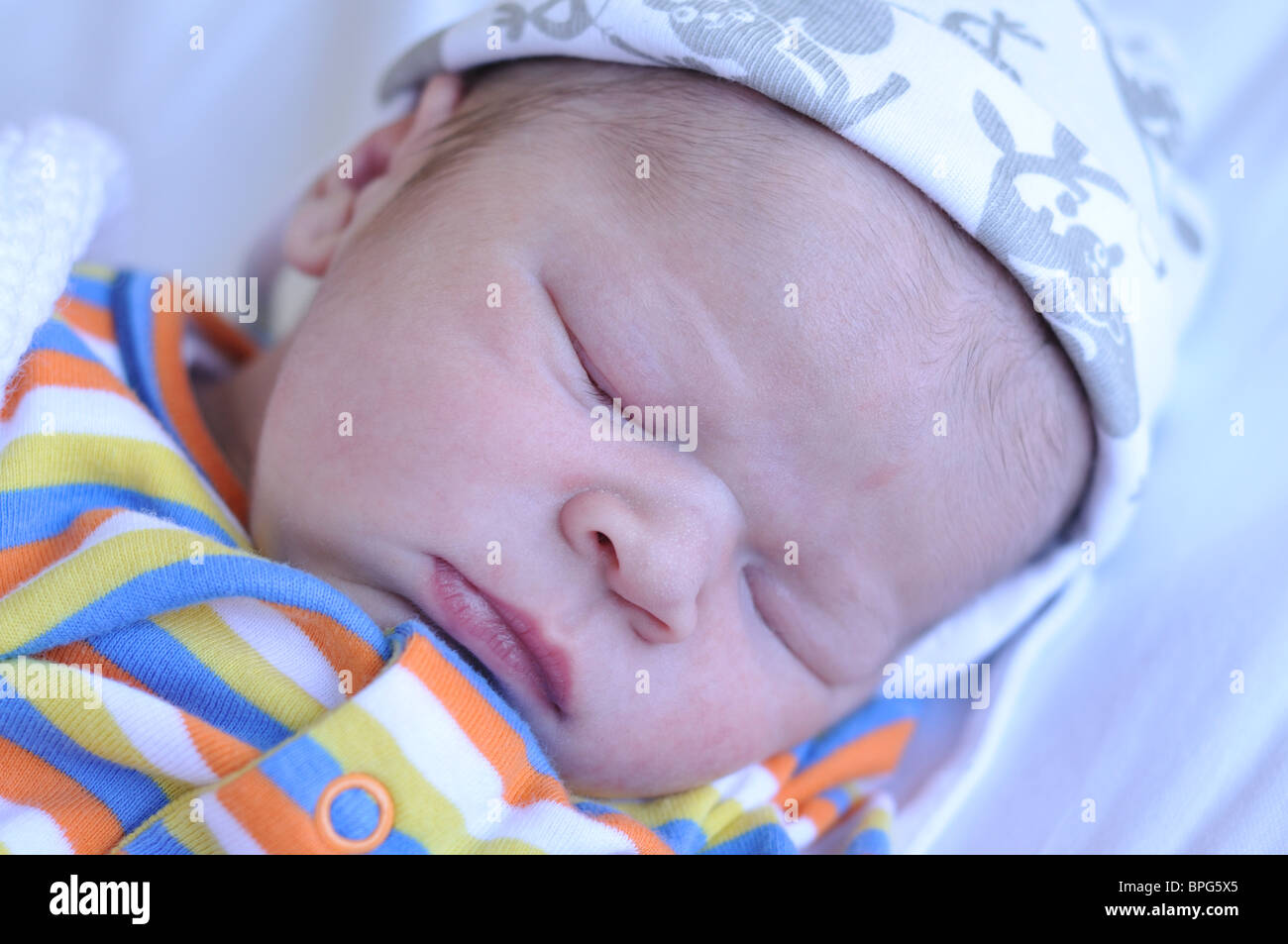 Two days old baby sleeping Stock Photo - Alamy