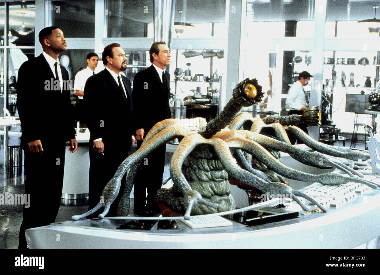 Rip Torn Men In Black High Resolution Stock Photography and Images - Alamy