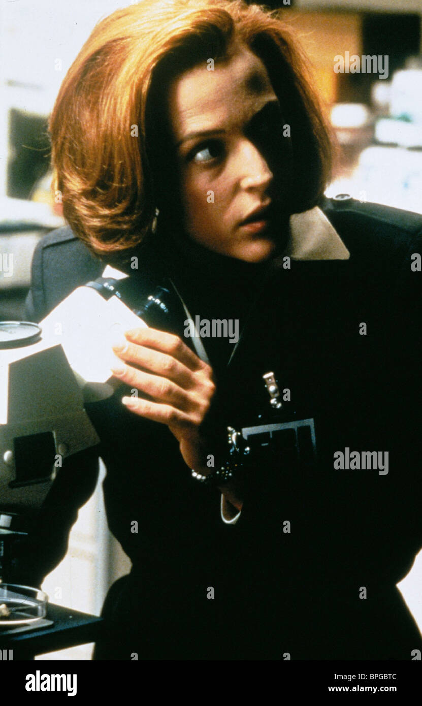 Gillian Anderson Dana Scully High Resolution Stock Photography and ...