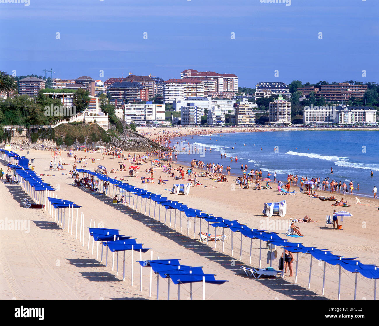Spain santander beach playa del sardinero hi-res stock photography and ...