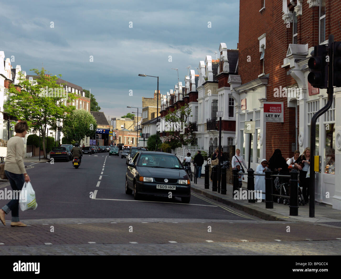 Fulham london street hi-res stock photography and images - Alamy