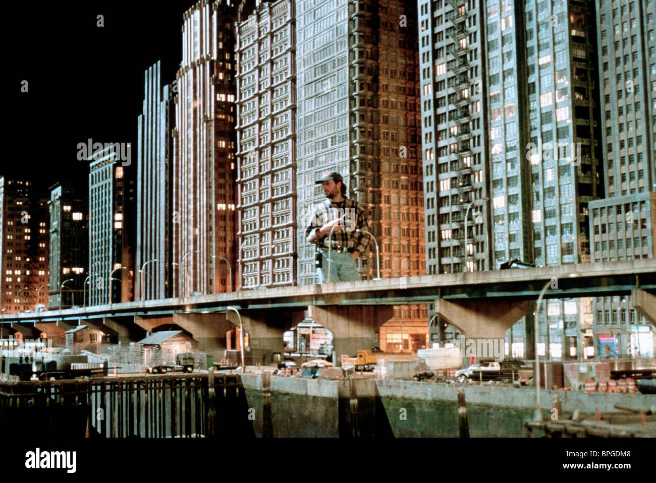 Special Effects Scene Godzilla 1998 High Resolution Stock Photography ...