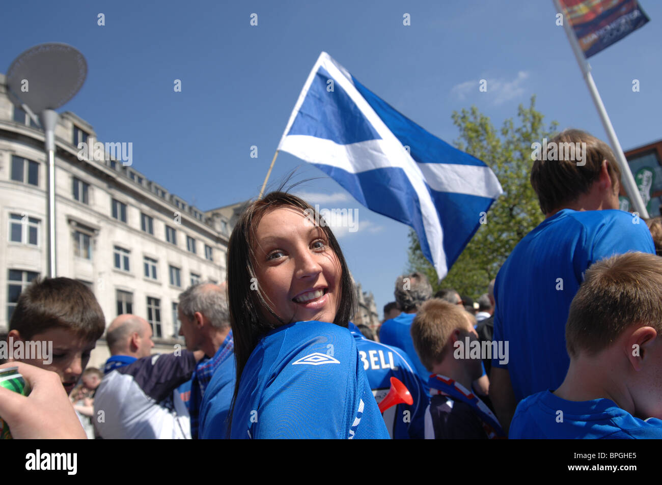England female football fan hi-res stock photography and images - Alamy