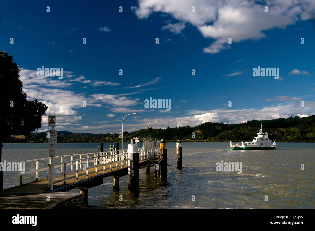 New Zealand , North Island, Rawene, landscape inlet and ferry to ...