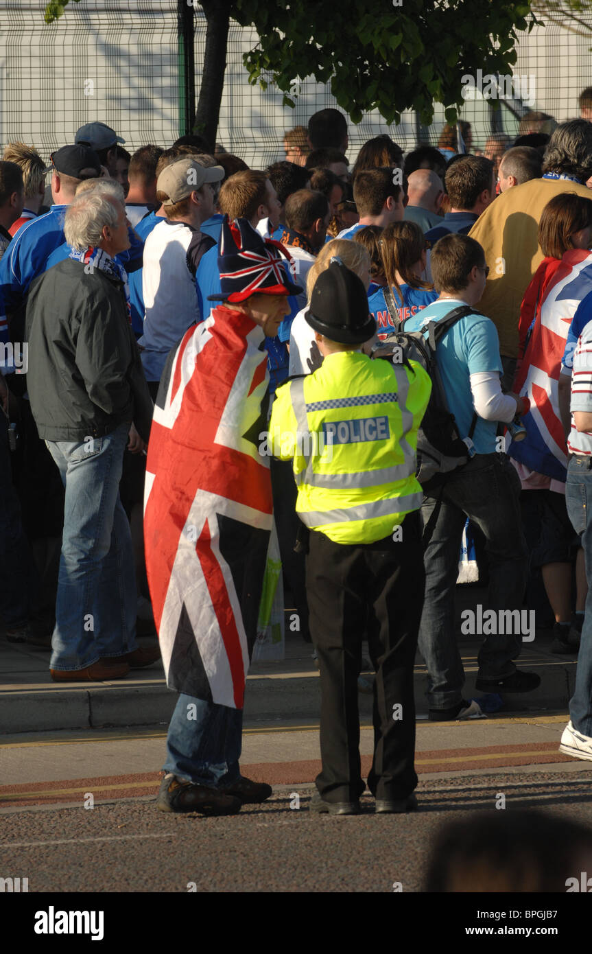 England football fan police hi-res stock photography and images - Alamy