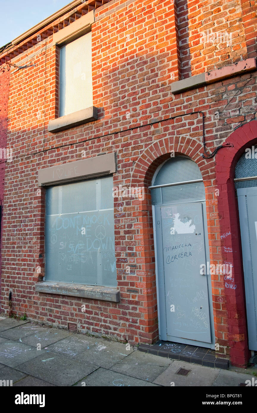 Number 9 madryn street High Resolution Stock Photography and Images - Alamy