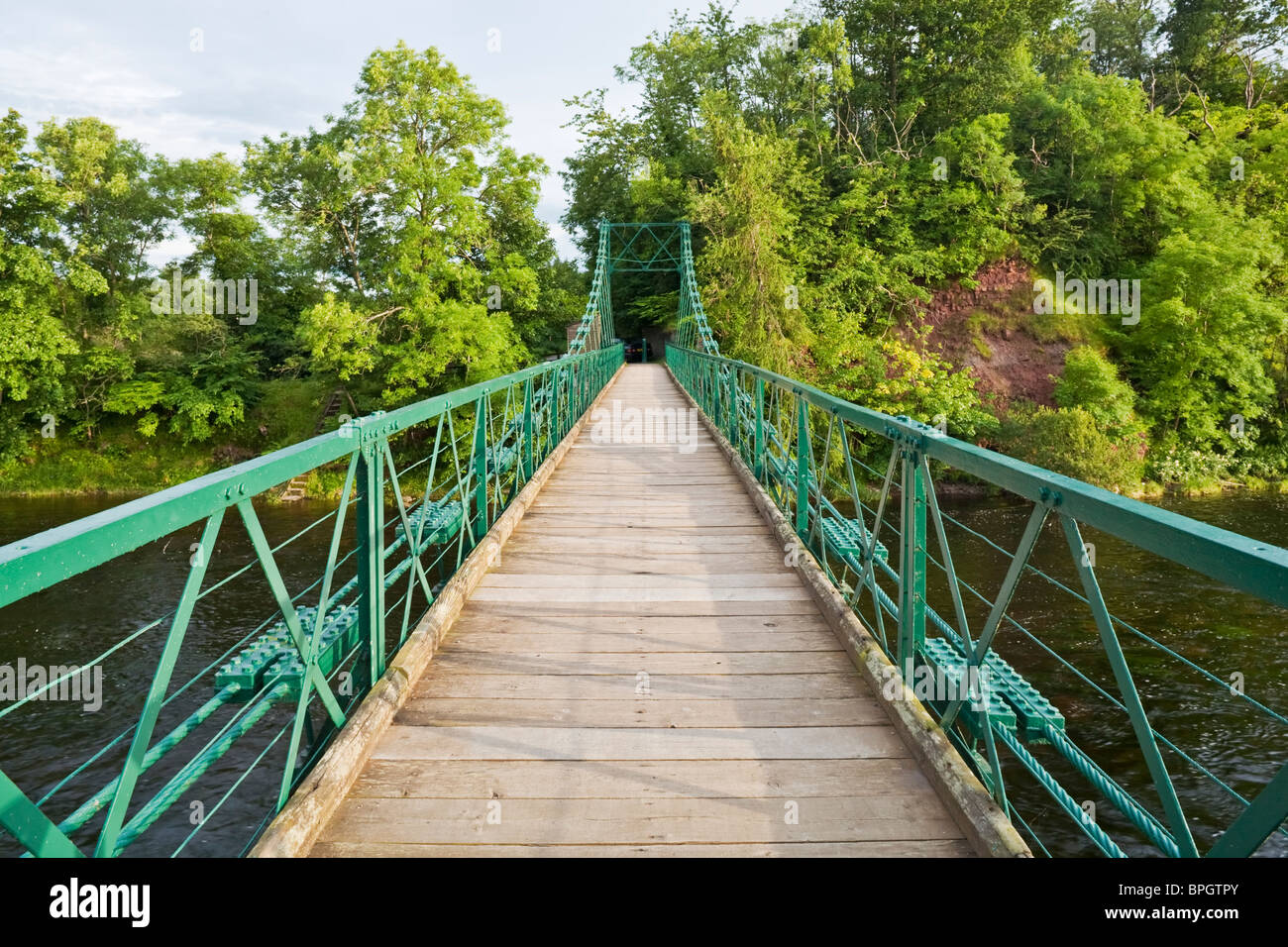 Footbridge from Dryburgh to St. Boswells over the River Tweed, Scottish ...