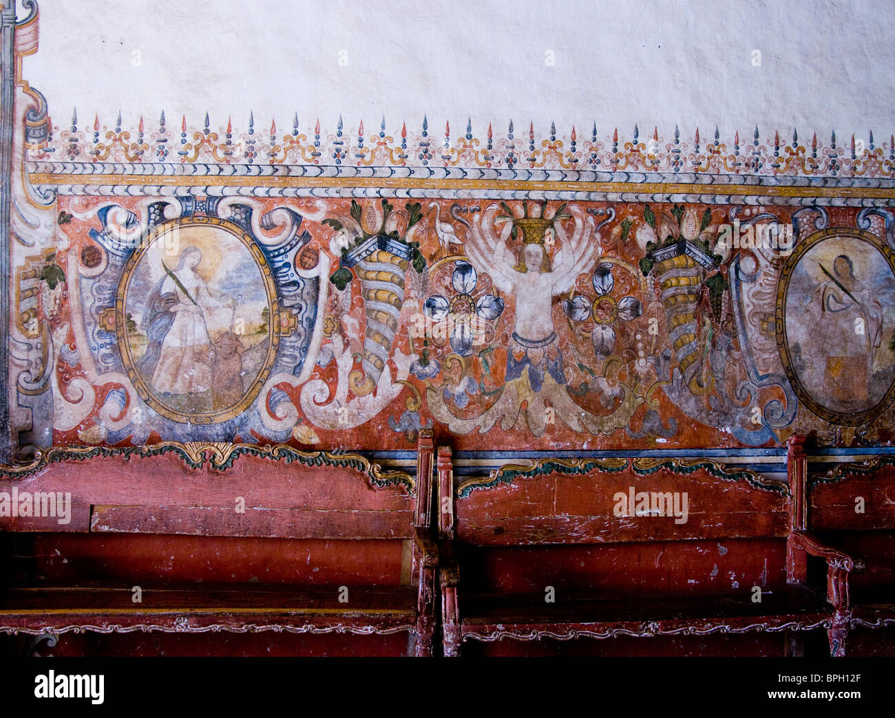Peru. Cusco. Interior of church of San Pedro de Andahuaylillas (16th ...