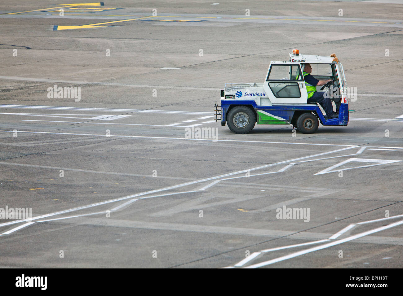 Servisair hi-res stock photography and images - Alamy