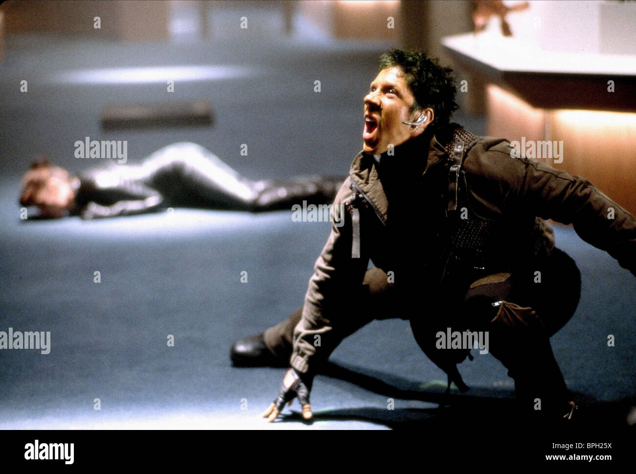 X Men 2000 Ray Park Toad Stock Photos & X Men 2000 Ray Park Toad Stock ...