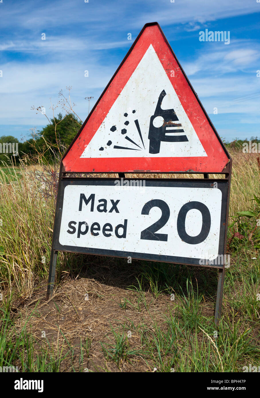 Speed limit sign hi-res stock photography and images - Alamy