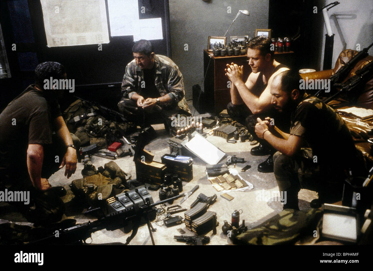 Russell Crowe Proof Life Film Stock Photos & Russell Crowe Proof Life ...