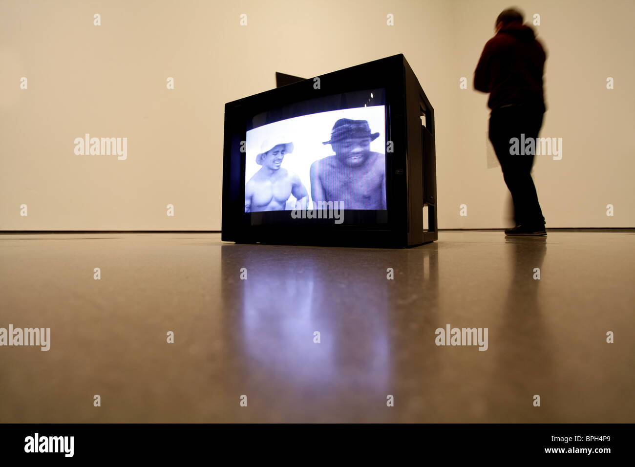 Tv art hi-res stock photography and images - Alamy