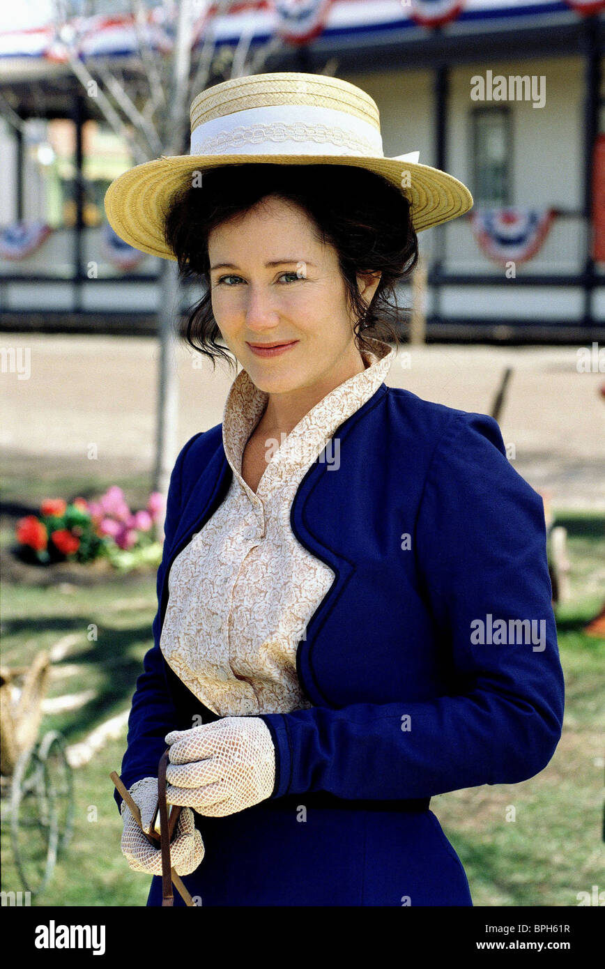 Mary Mcdonnell High Resolution Stock Photography and Images - Alamy
