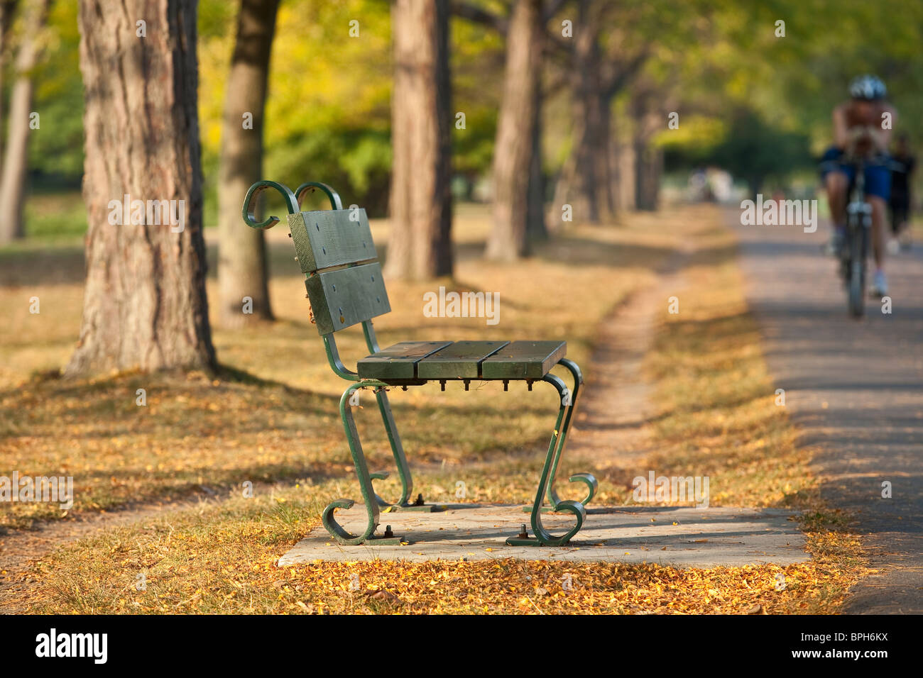 Roadside bench hi-res stock photography and images - Alamy
