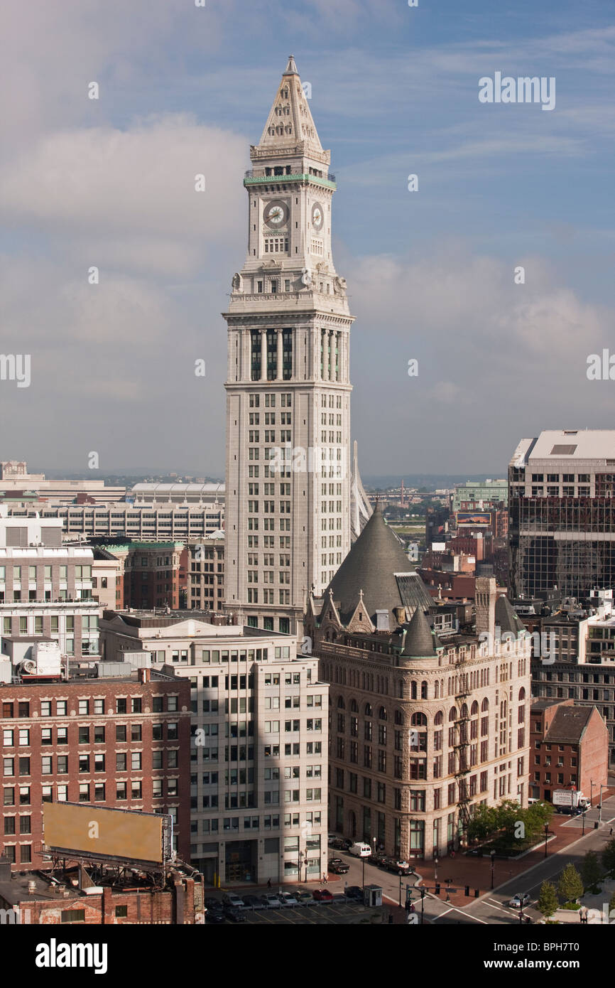 Buildings in a city, Rose Kennedy Greenway, Custom House Tower, Grain ...