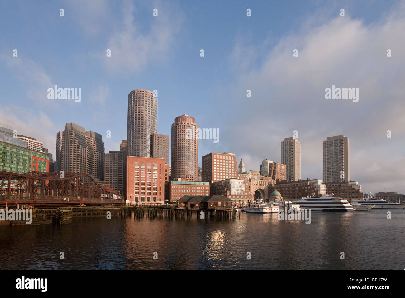 Buildings at the waterfront, Northern Avenue Bridge, Fort Point Channel ...