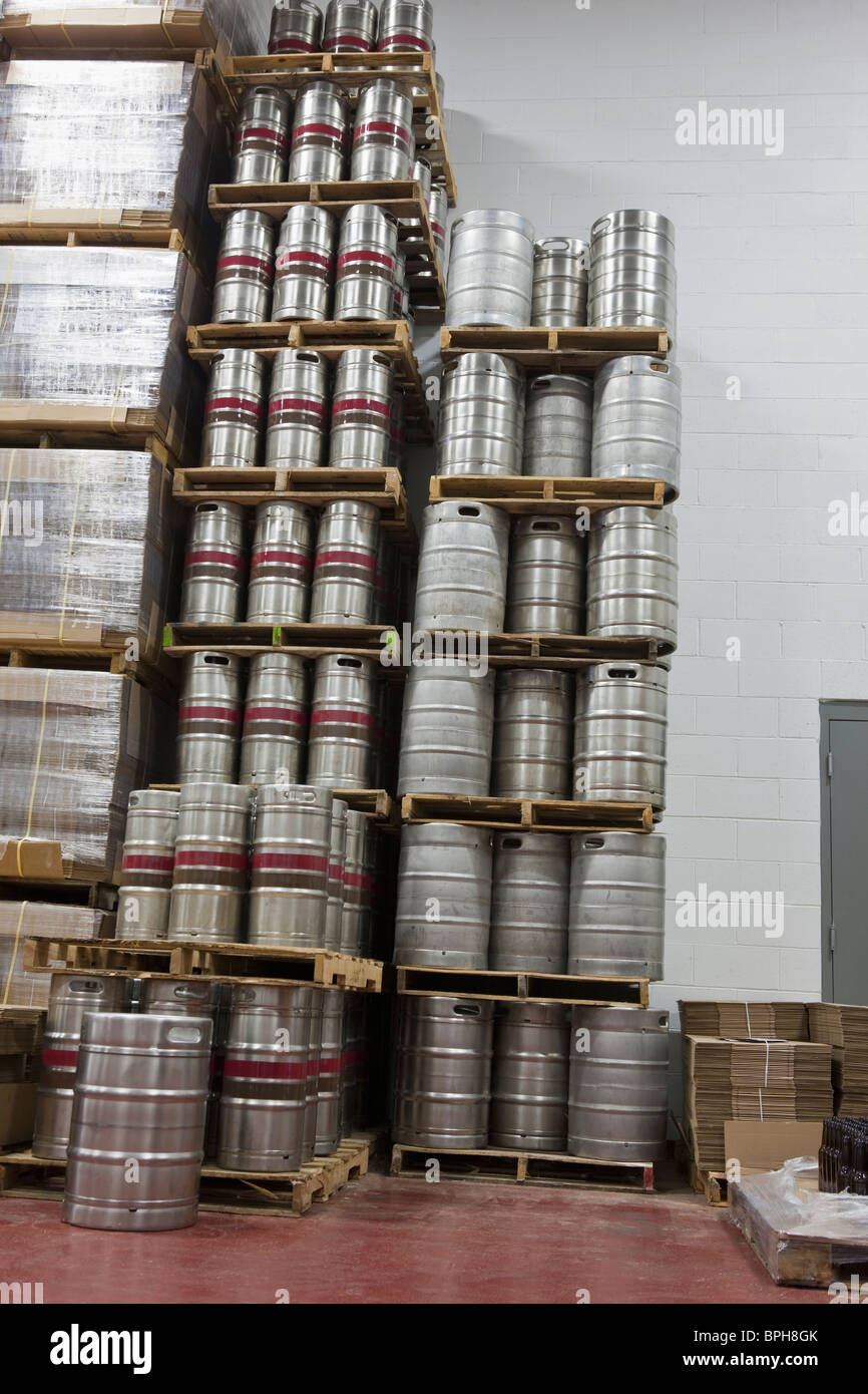 Barrel barrels cask casks keg kegs hi-res stock photography and images ...