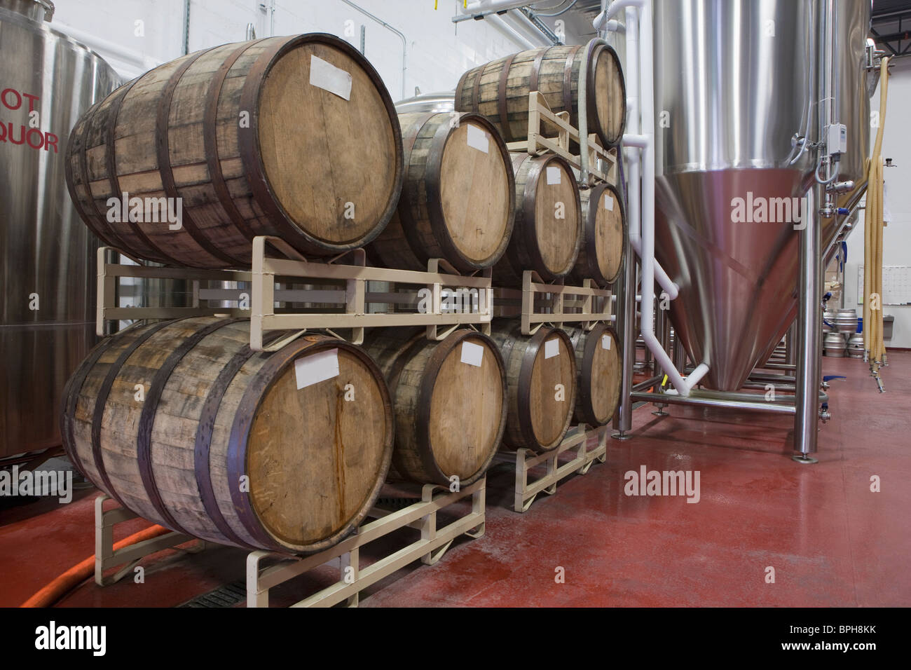 Fermentation tank wood hi-res stock photography and images - Alamy