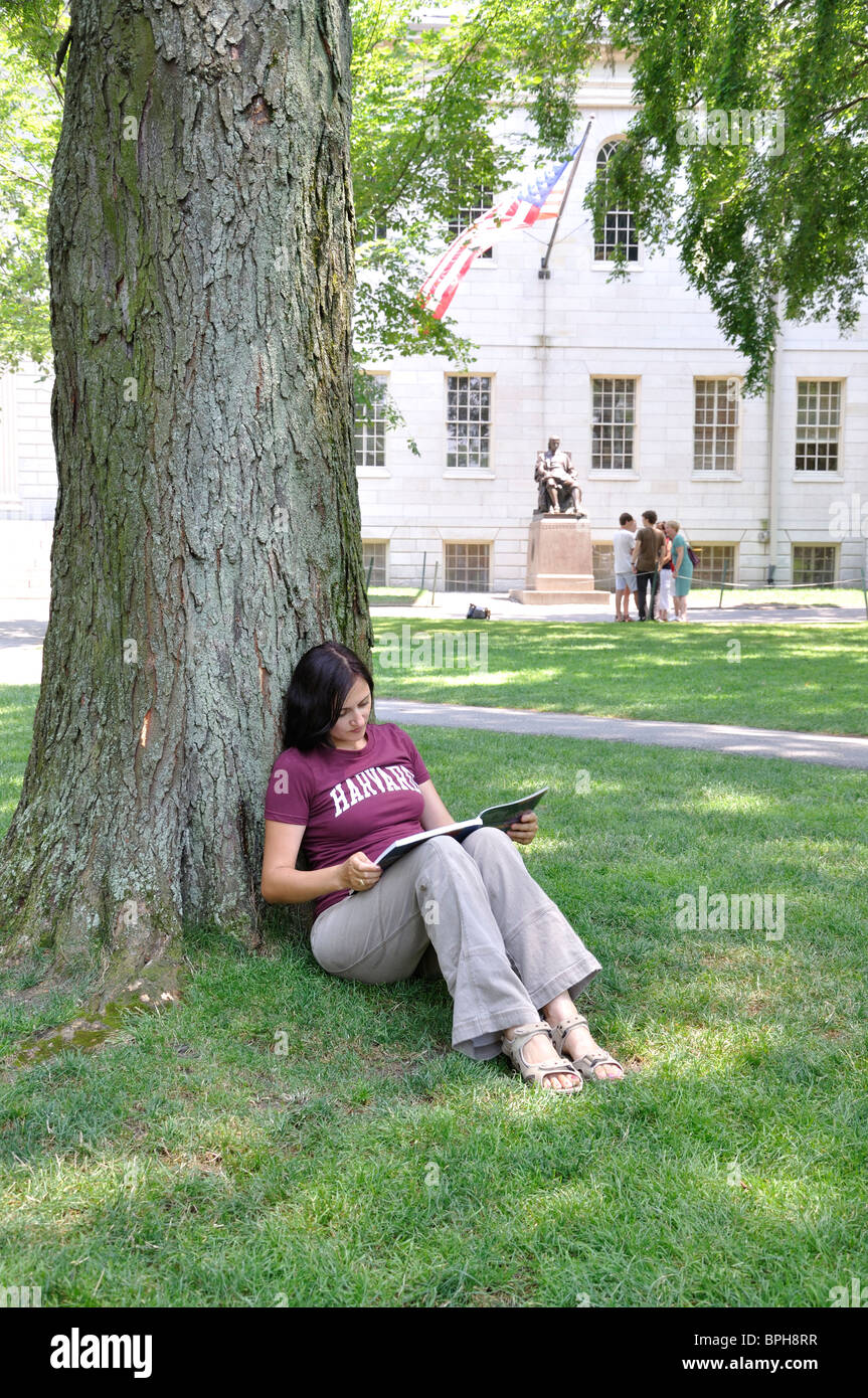 Female Harvard student, Harvard University campus, Boston, MA, USA ...