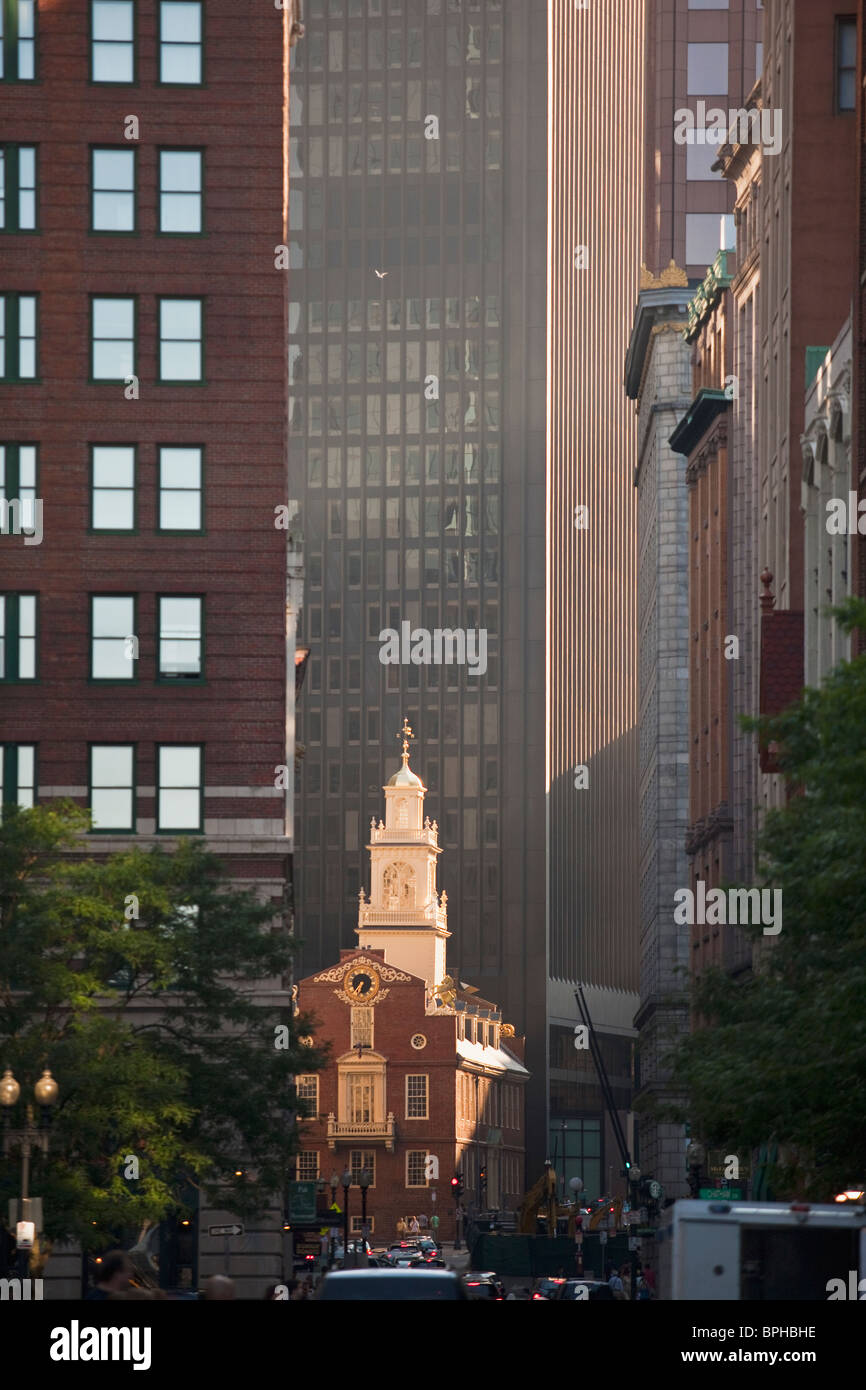 State street boston hi-res stock photography and images - Alamy