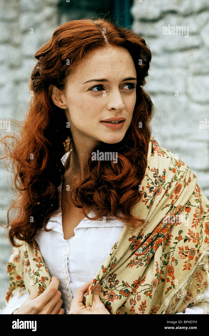 Heather Graham 2001 High Resolution Stock Photography and Images - Alamy