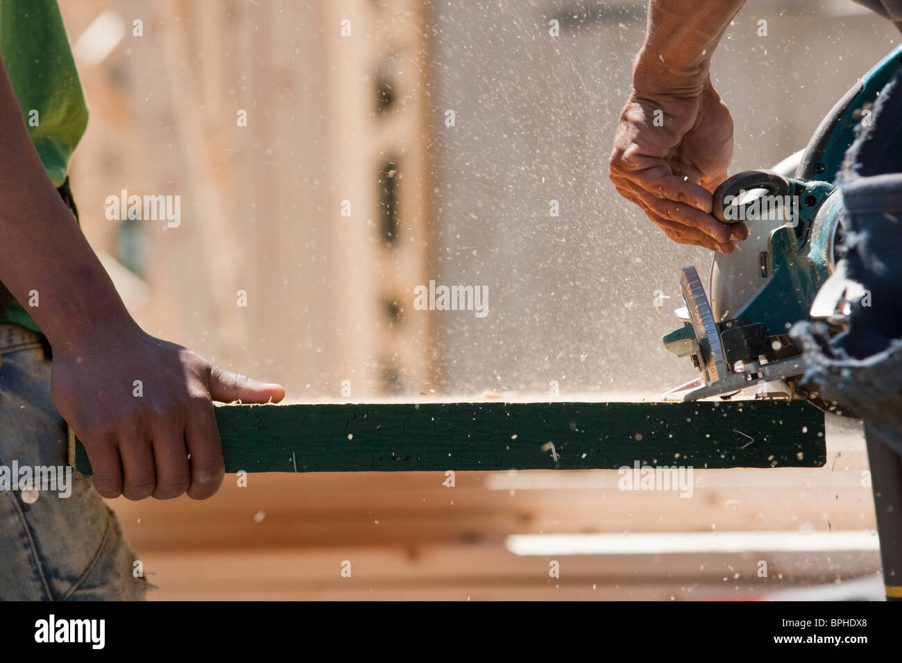 Two Men Sawing Wood High Resolution Stock Photography and Images - Alamy