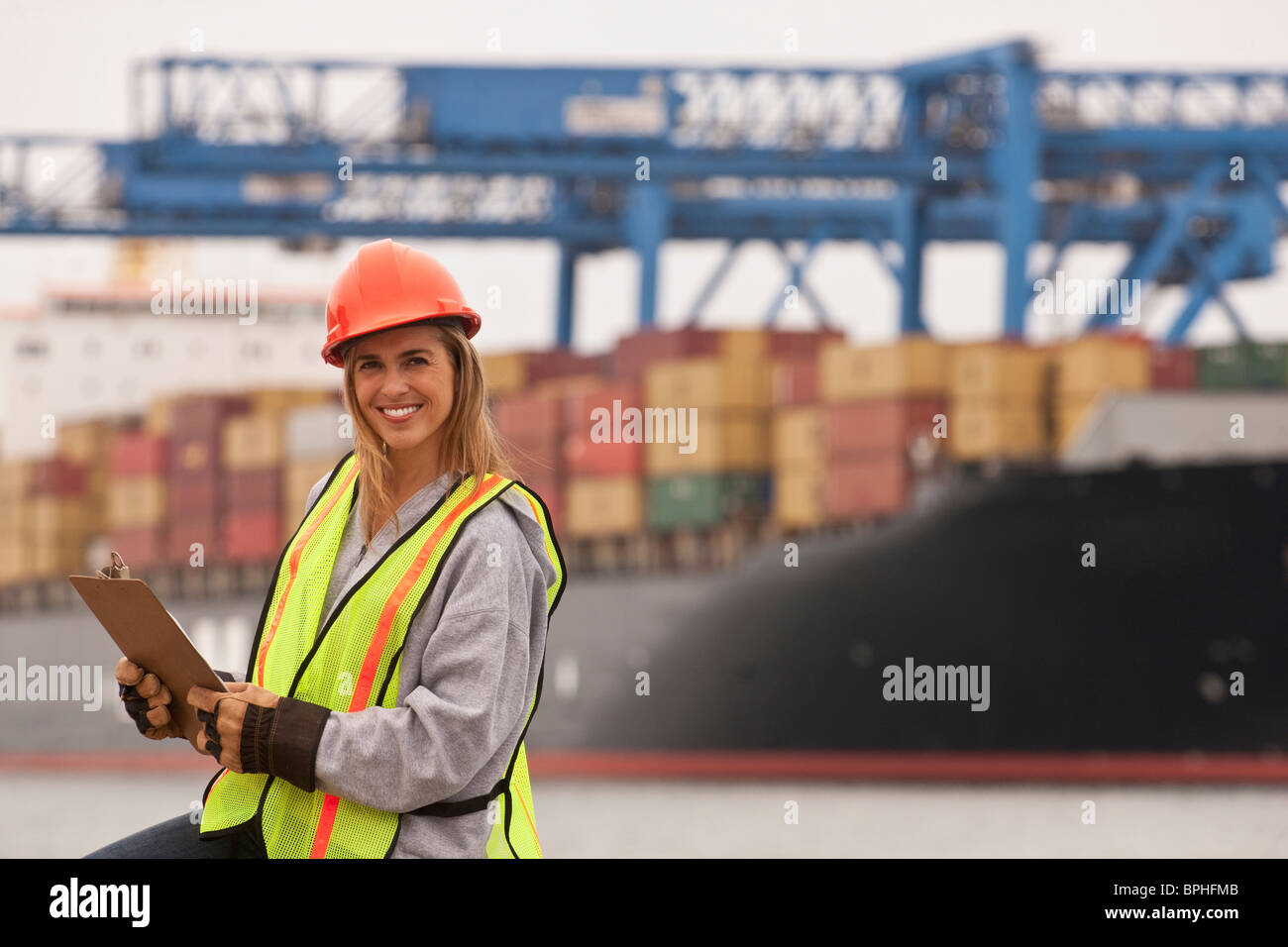 Logistic cargo shipping hi-res stock photography and images - Alamy